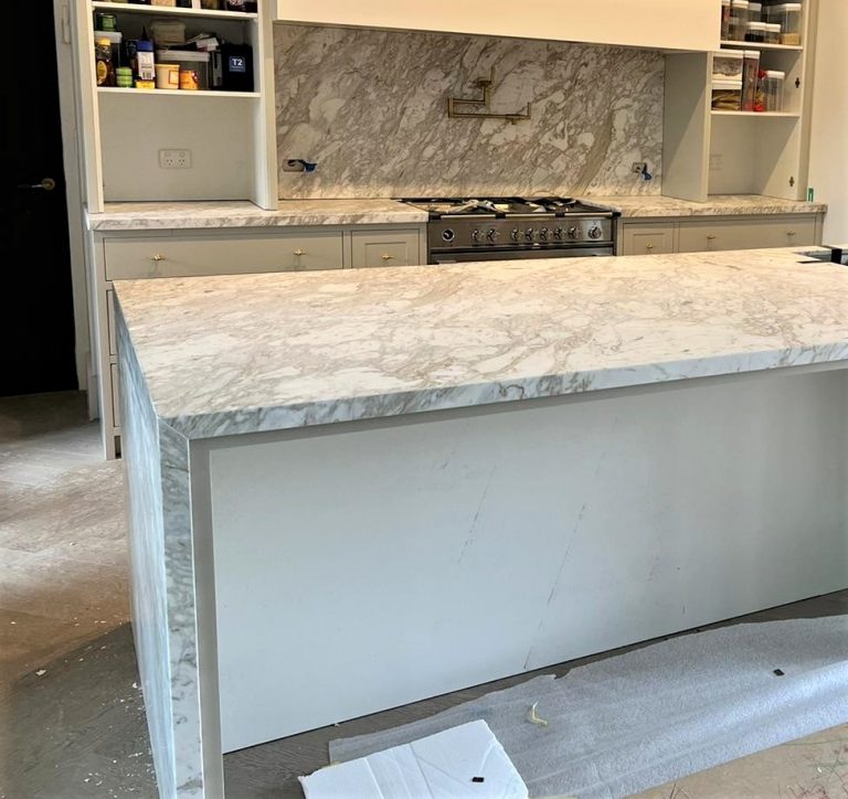 Volakas Gold - Apex Stone